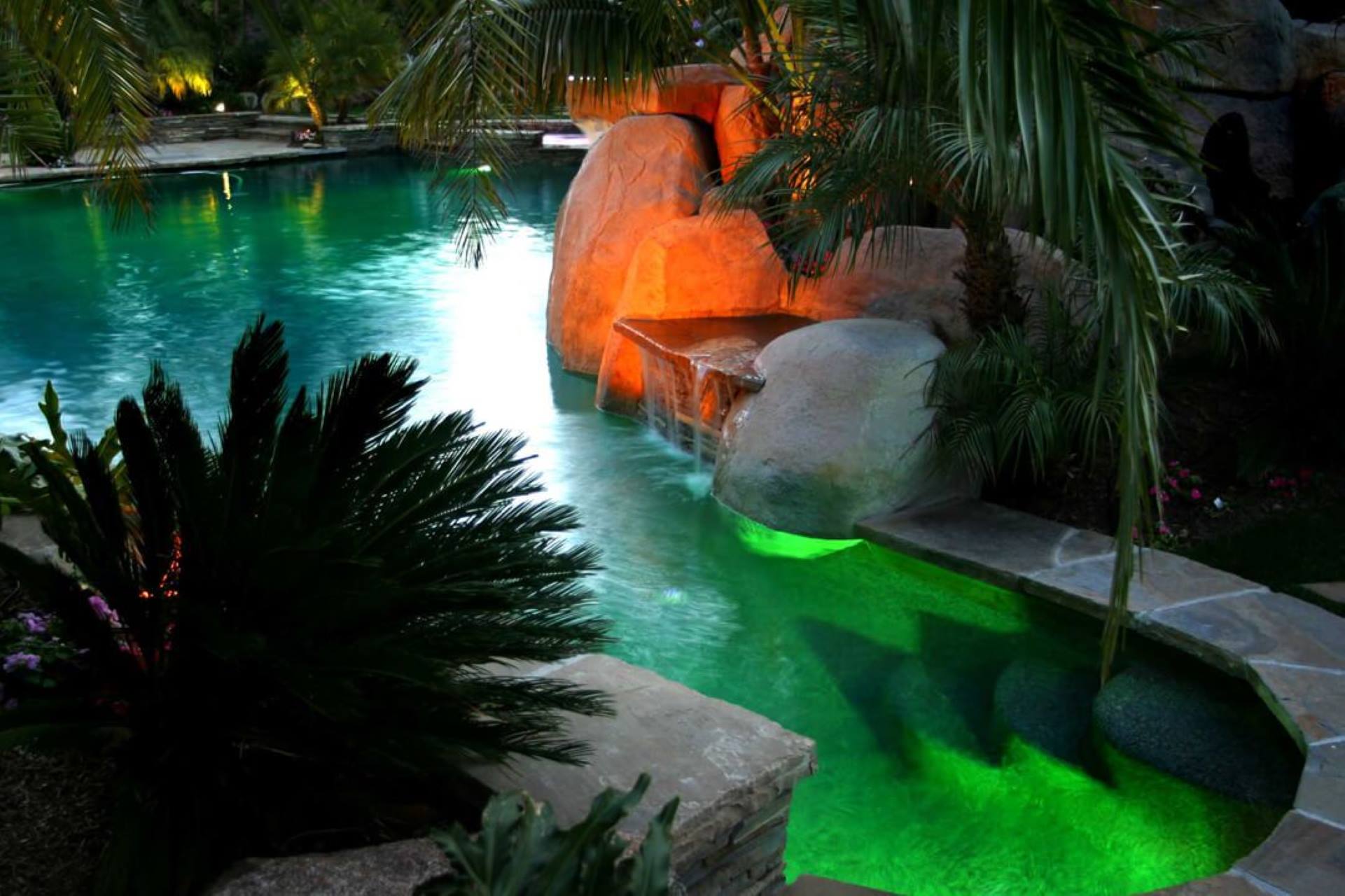 Add Punch to Your Pool With These Creative Lighting Ideas | Lighting ...