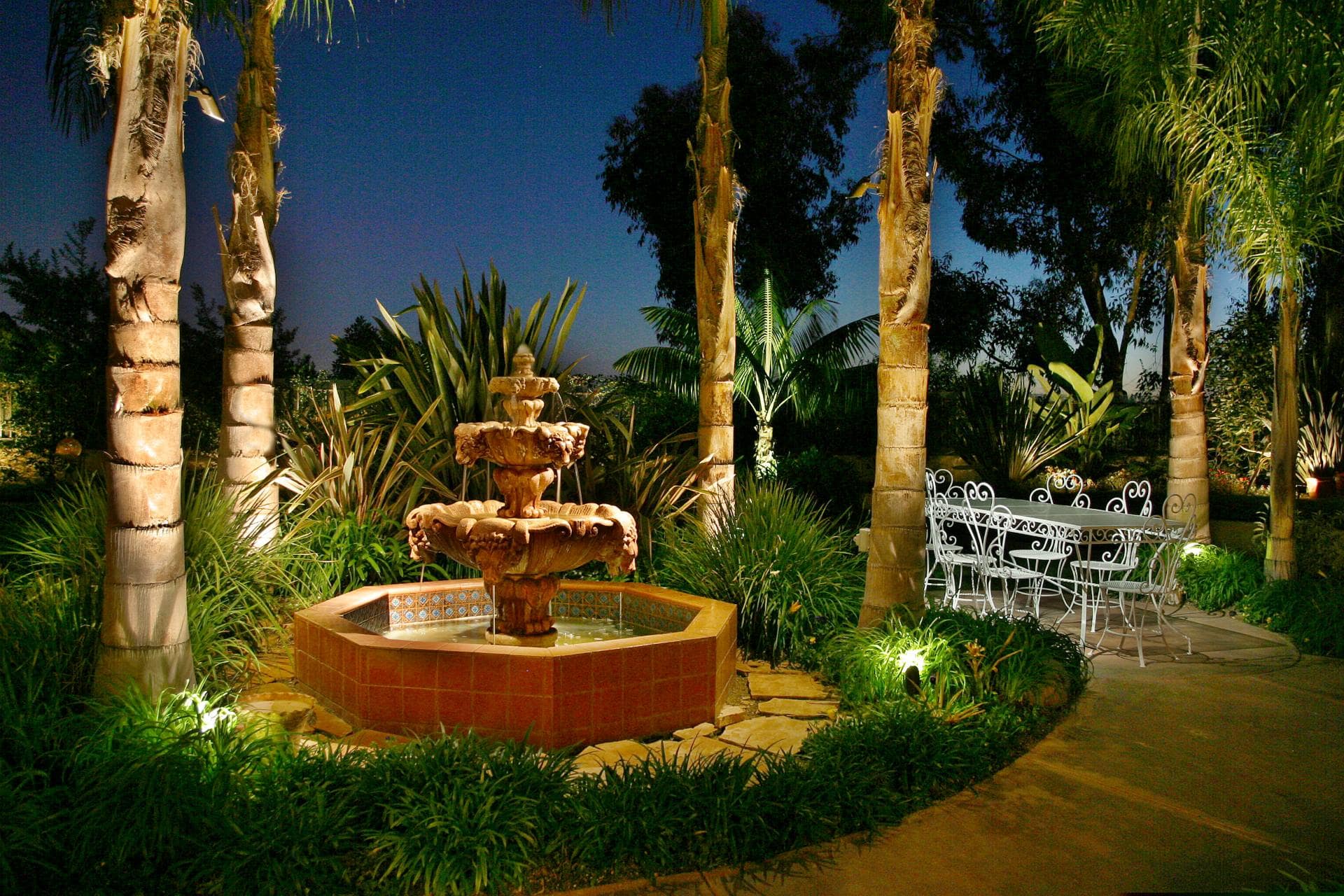 Light vs Dark: A Guide to Creating a Balanced Landscape Lighting Design ...