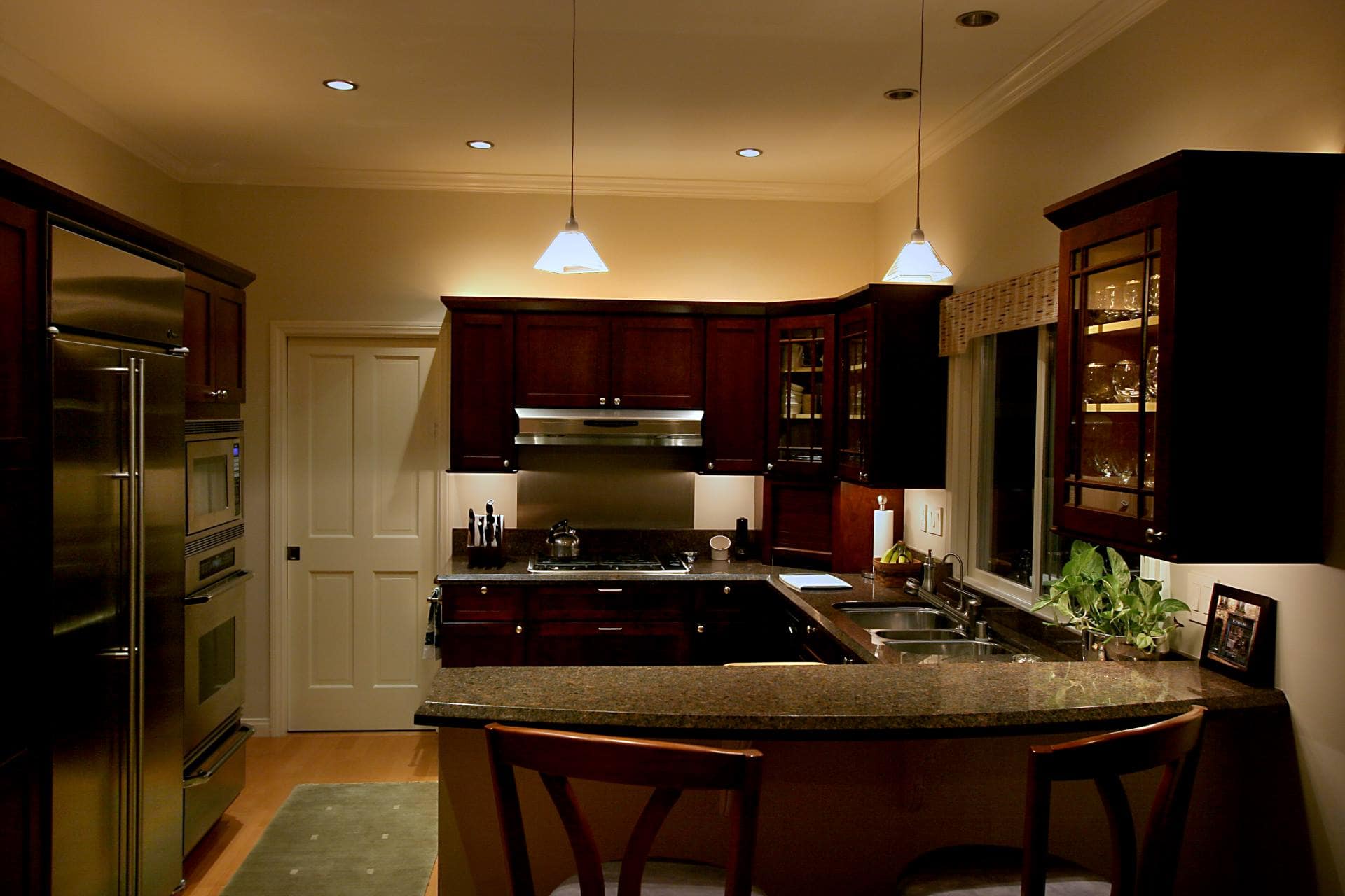 4S Ranch, CA Lighting for Artwork Techniques | Lighting Distinctions ...