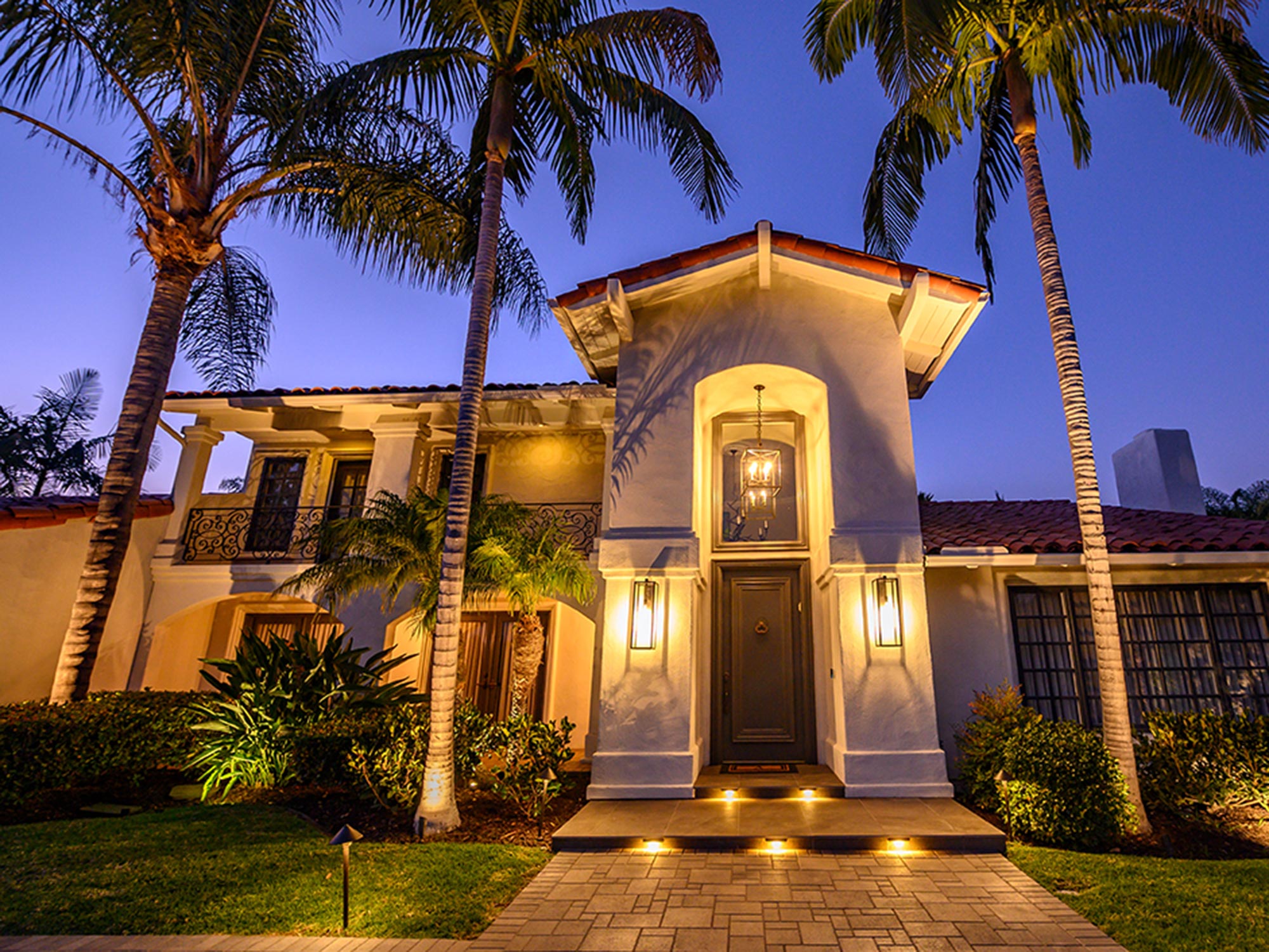 Elevated Exterior Lighting - Rancho Santa Fe | Lighting Distinctions ...